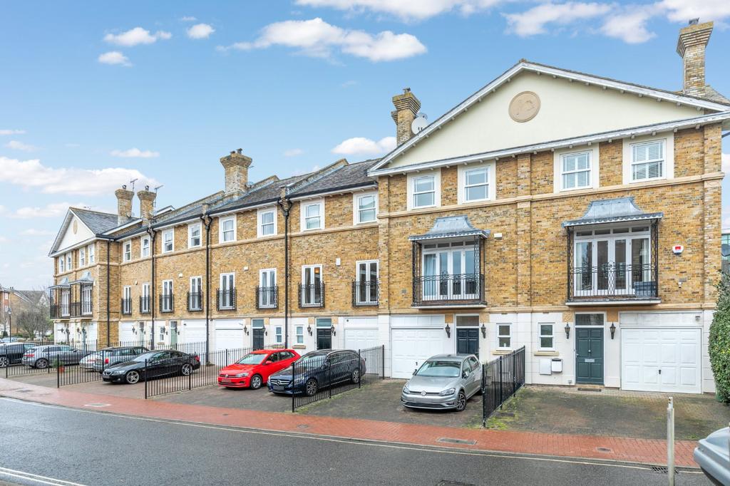 Trinity Church Road, Barnes, London 4 bed terraced house - £5,500 pcm ...