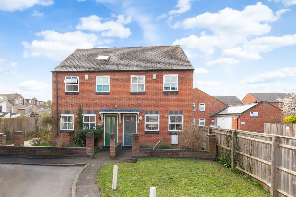 Green Place Oxford OX1 4RF 3 bed semi-detached house - £525,000