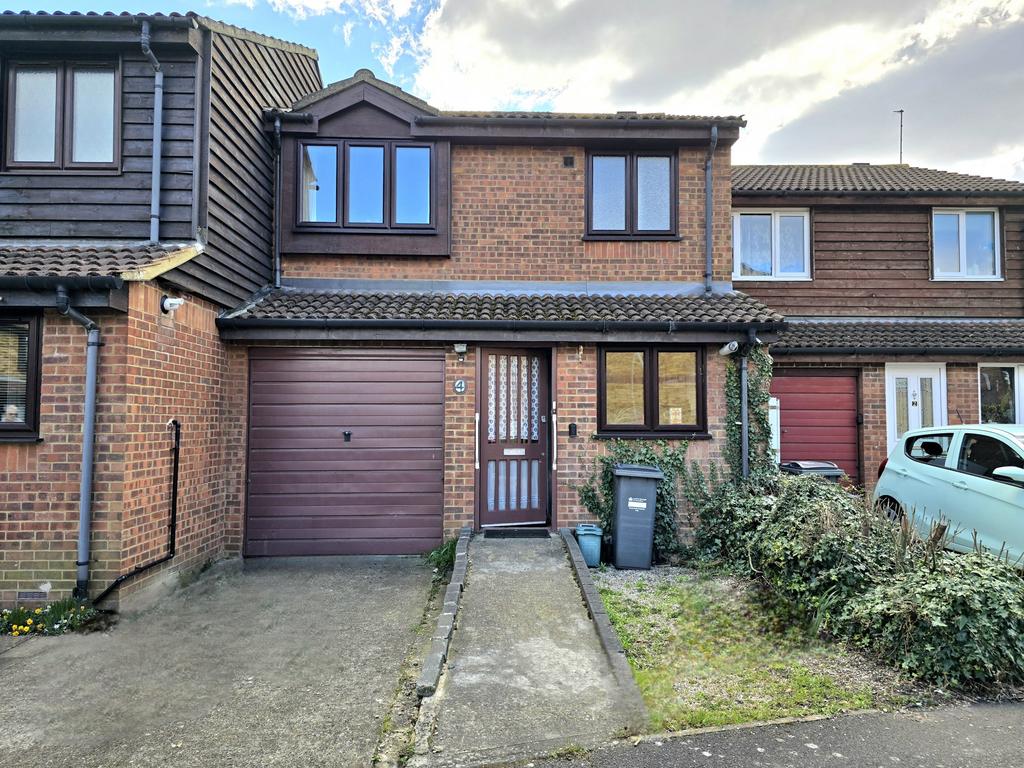 Jessop Avenue, Southall, UB2 3 bed terraced house for sale - £474,950
