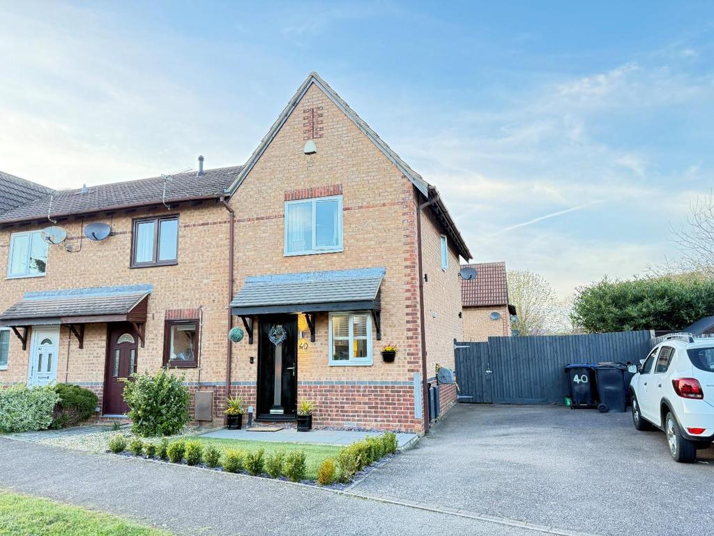Marseilles Close, Northampton NN5 2 bed end of terrace house for sale ...
