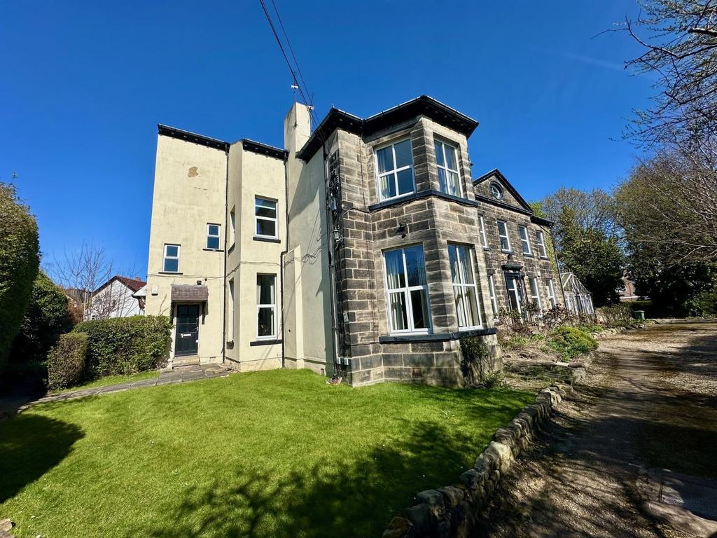 Allerton Lodge Flats, Falkland Mount... 3 bed flat - £1,200 pcm (£277 pw)