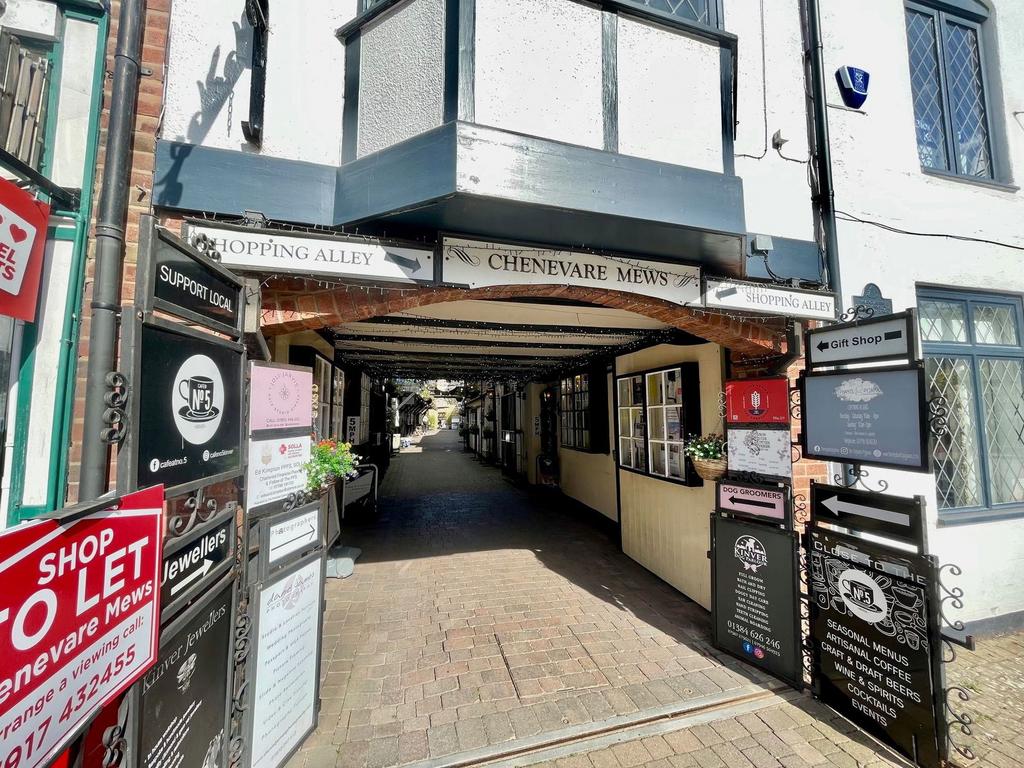 41 High Street, Stourbridge DY7 Office - £700 pcm (£162 pw)