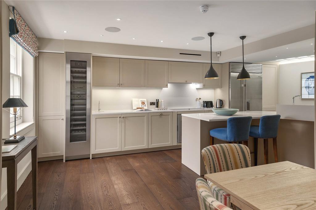 Caroline Terrace, London, SW1W 4 bed end of terrace house for sale - £ ...