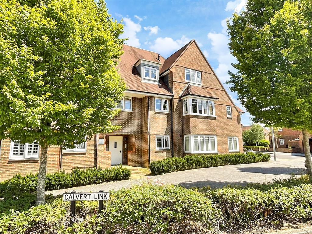 Illett Way, Faygate, Horsham, West... 2 bed flat for sale - £290,000