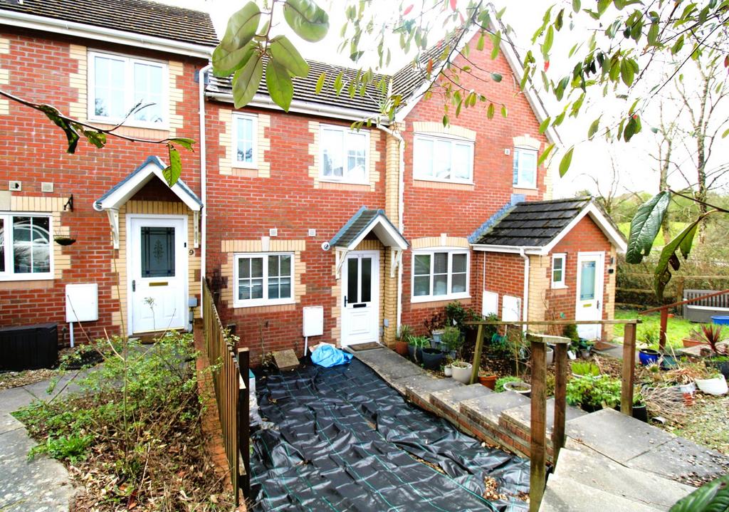 Llwyn Coch, Bridgend, Bridgend... 2 bed terraced house for sale - £169,995