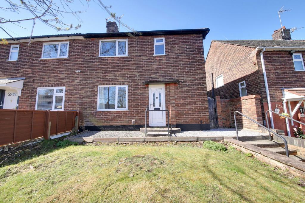 Castle Rise, Runcorn, WA7 3 bed semi-detached house - £900 pcm (£208 pw)