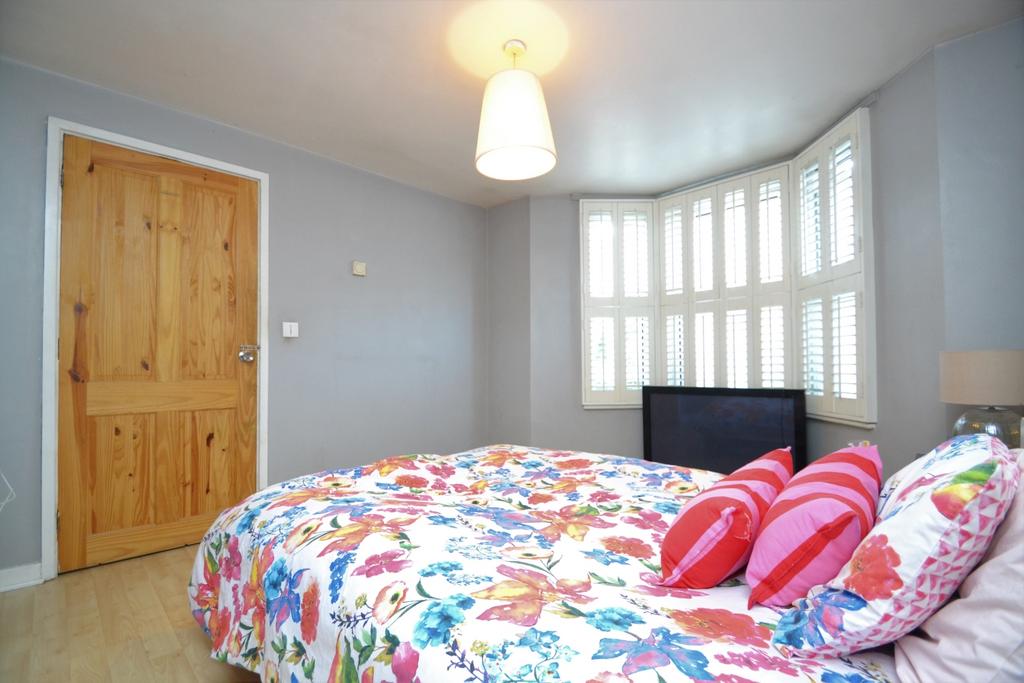 Elswick Road Lewisham SE13 House share to rent - £850 pcm (£196 pw)