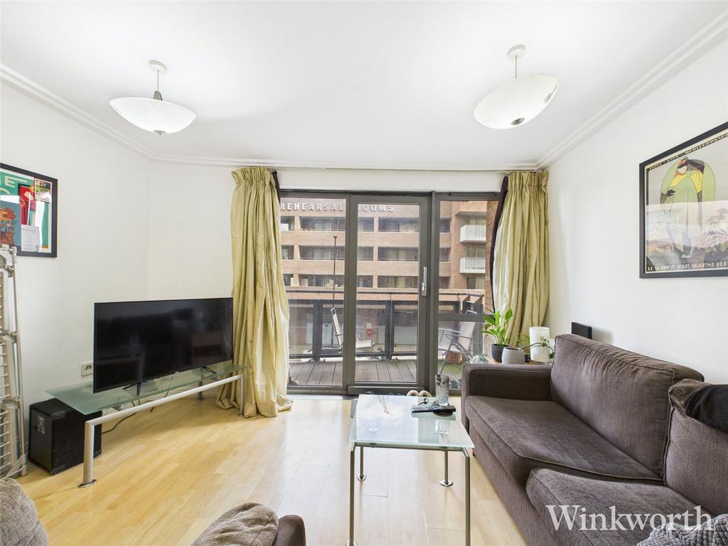 Victoria Road, London, UK, W3 2 bed apartment - £2,000 pcm (£462 pw)