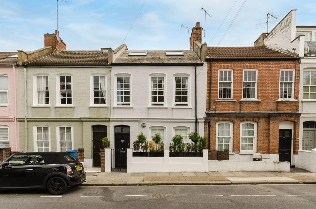 Farm Lane, West Brompton, London, SW6 2 bed flat to rent - £6,284 pcm ...