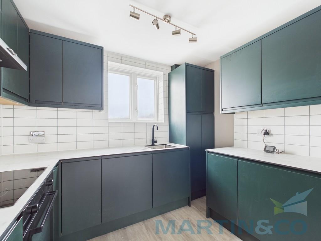 Keymer Court, Keymer Road 2 bed flat to rent - £1,400 pcm (£323 pw)