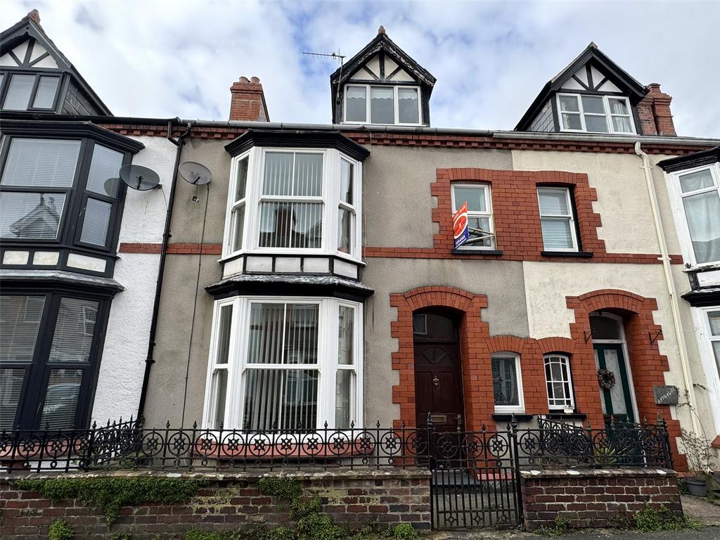 Heol Powys, Machynlleth, Powys, SY20 4 bed terraced house for sale - £ ...