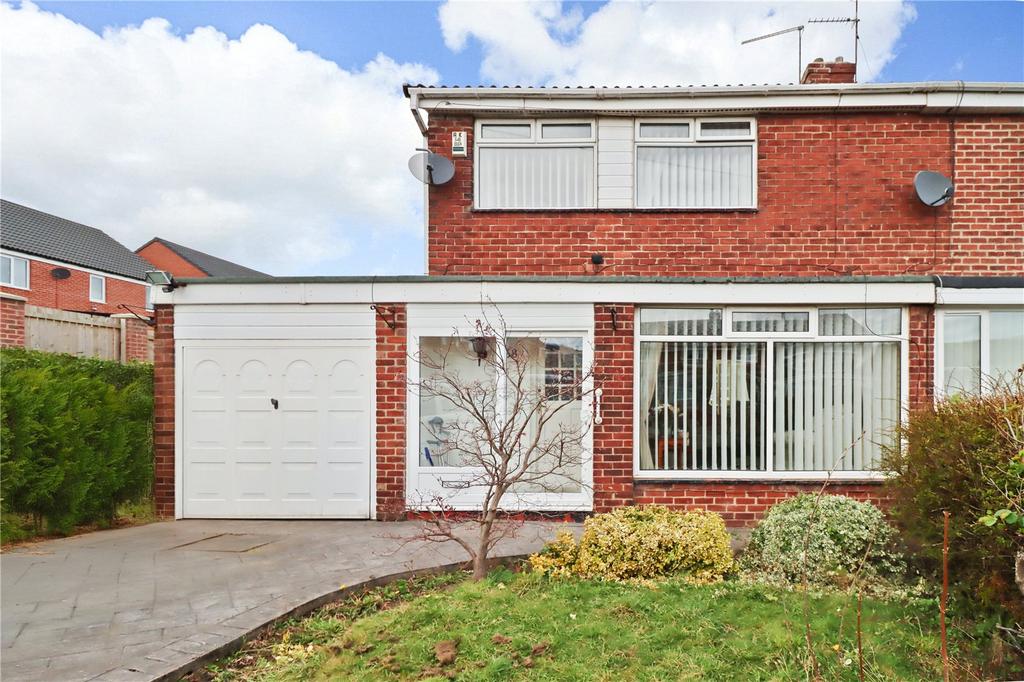 Vicarage Close, Tyne and Wear SR3 3 bed semi-detached house - £160,000