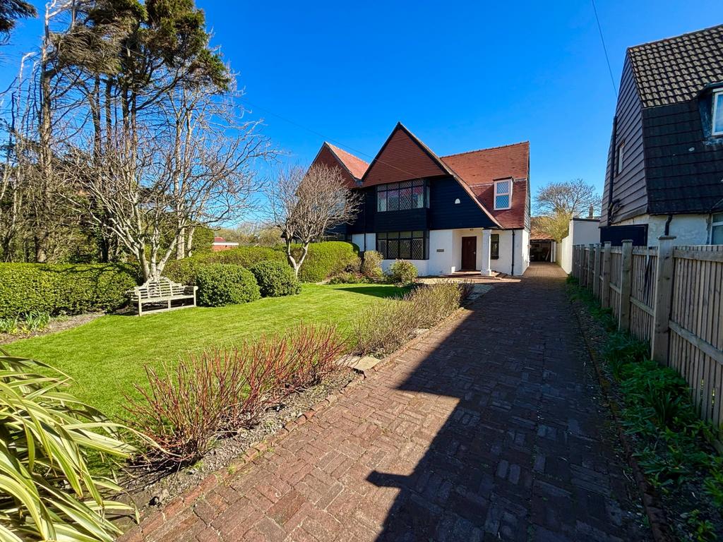 Thornton Gate, Cleveleys FY5 4 bed semi-detached house for sale - £325,000