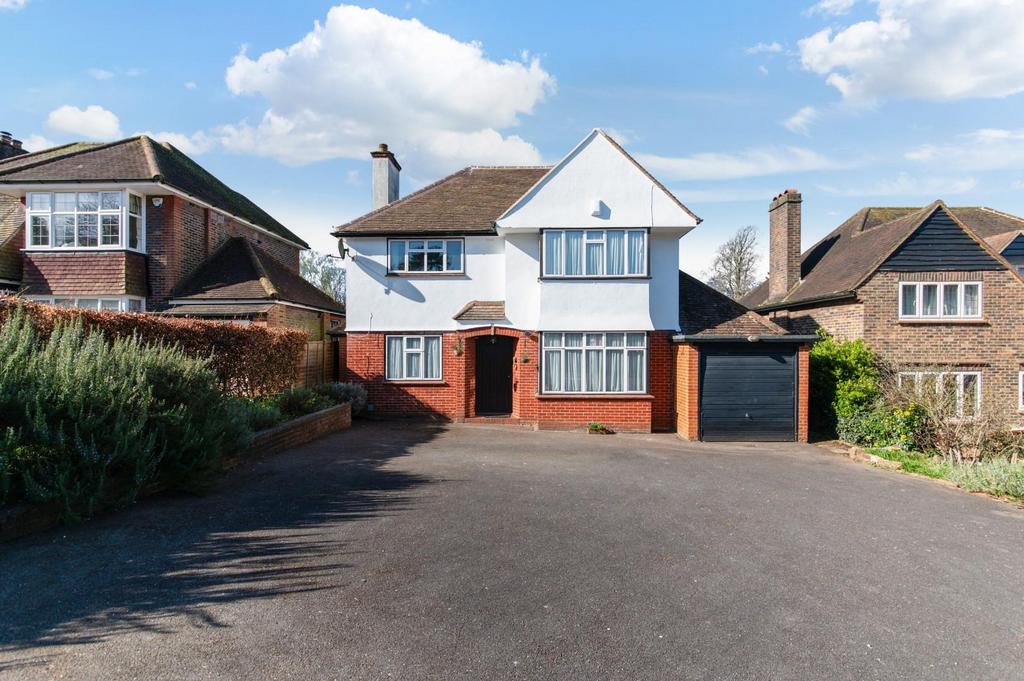 Beacon Way, Banstead 3 bed detached house for sale - £950,000
