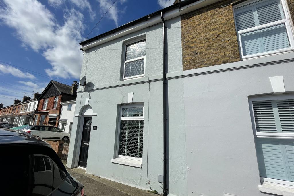 Middle Deal Road, Deal, CT14 2 bed end of terrace house for sale - £249,950
