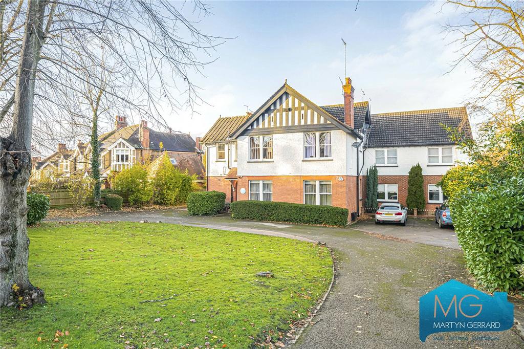 Lancaster Avenue, Hadley Wood... 2 bed apartment for sale - £600,000