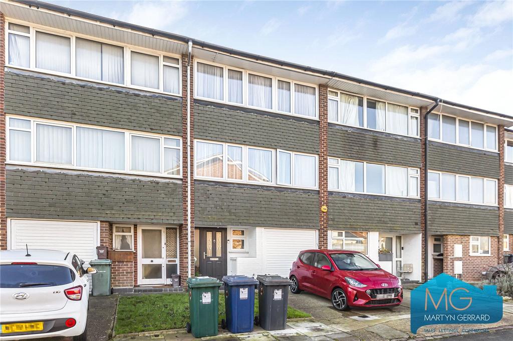 Doggetts Close, East Barnet, Barnet, EN4 3 bed terraced house - £600,000