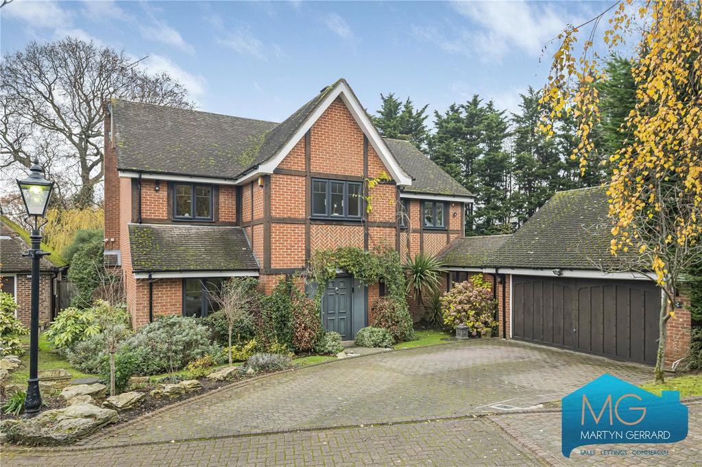 Woodtree Close, London, NW4 5 bed detached house - £2,500,000