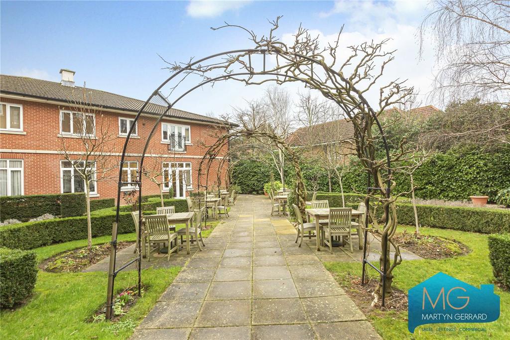 Langstone Way, London, NW7 1 bed apartment for sale - £325,000