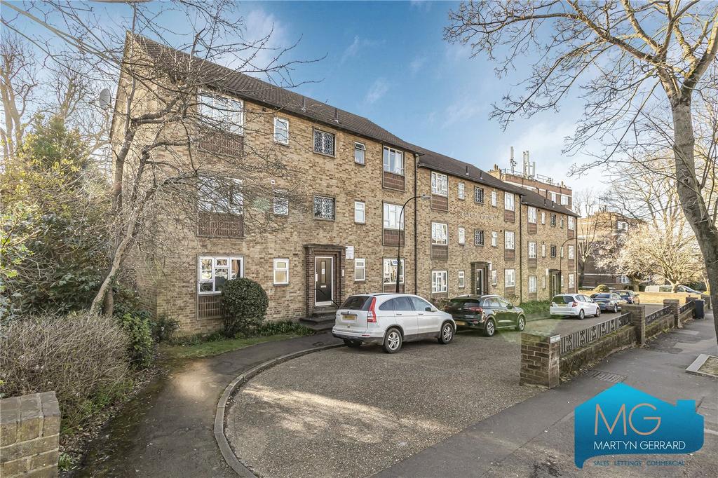 Colney Hatch Lane, London, N10 1 bed apartment for sale - £300,000