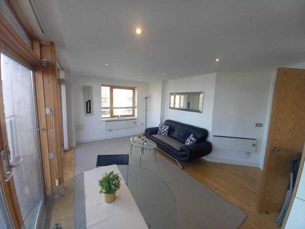 Clarence House, The Boulevard, Leeds... 2 bed apartment - £1,100 pcm (£ ...