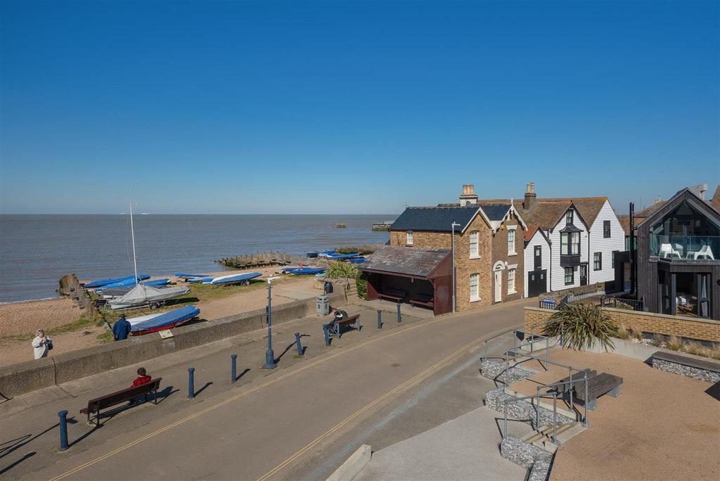 Sea Wall, Whitstable 2 bed end of terrace house for sale - £795,000