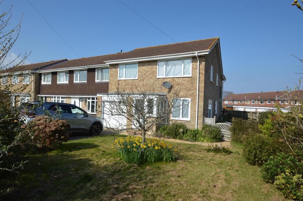 BINSTEAD 4 bed end of terrace house - £335,000