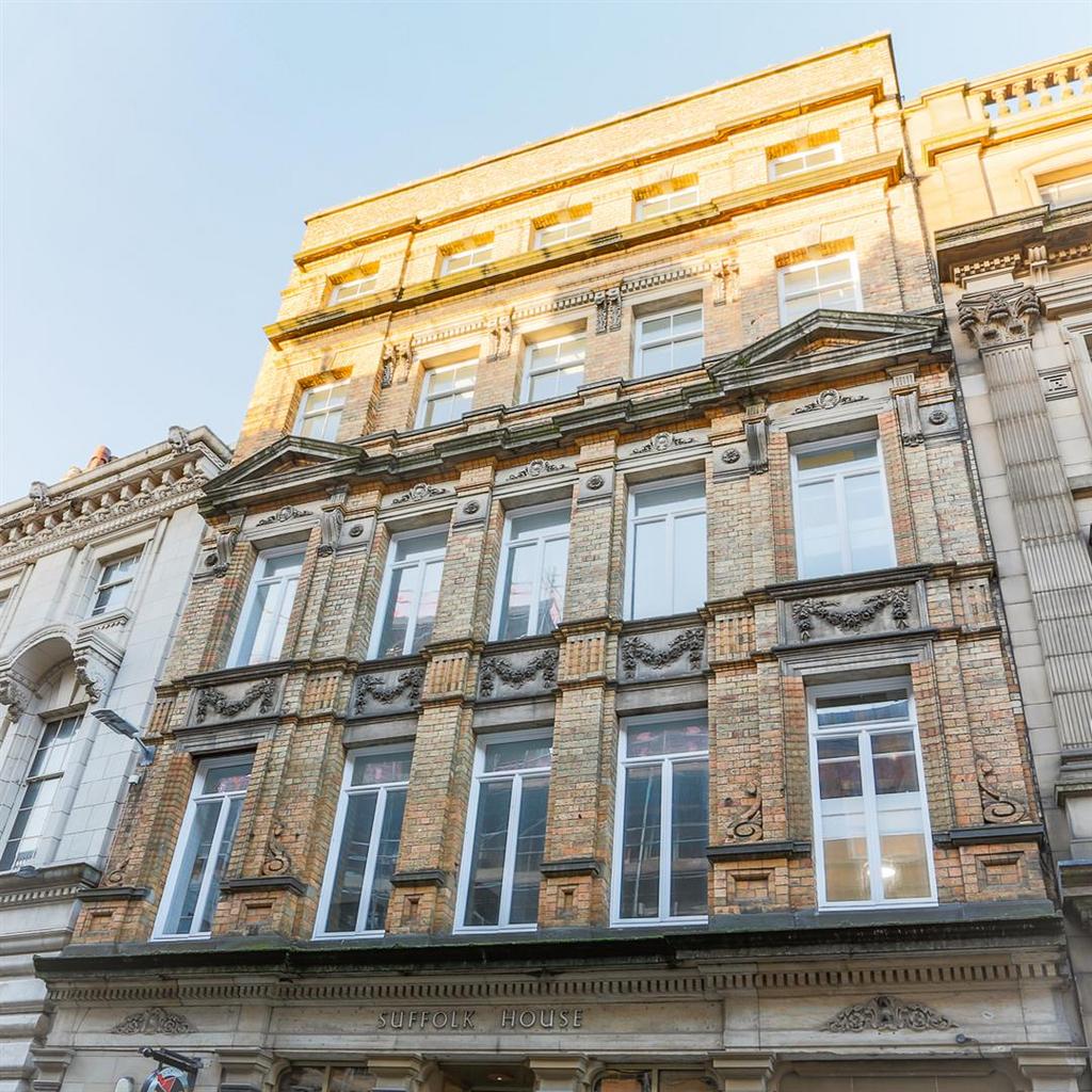 Suffolk House, Silver Street, Hull 2 bed apartment - £950 pcm (£219 pw)