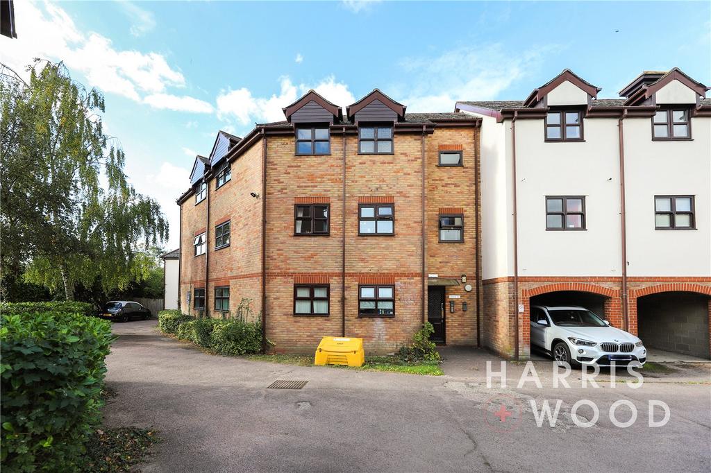 Templemead, Witham, Essex, CM8 2 bed apartment to rent - £1,100 pcm (£ ...