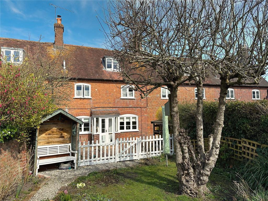 Durweston, Blandford Forum, Dorset, DT11 2 bed terraced house for sale ...