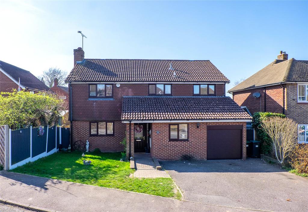 Colewood Drive, Higham, Kent, ME2 4 bed detached house for sale - £700,000