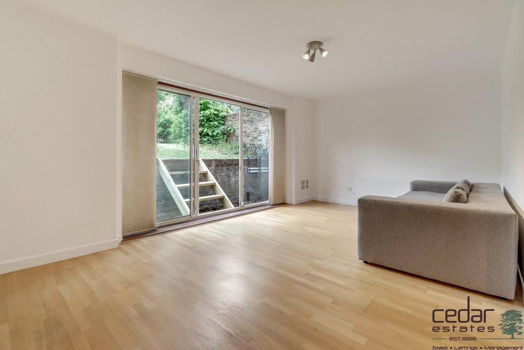 Acol Road, South Hampstead NW6 2 bed flat - £2,275 pcm (£525 pw)