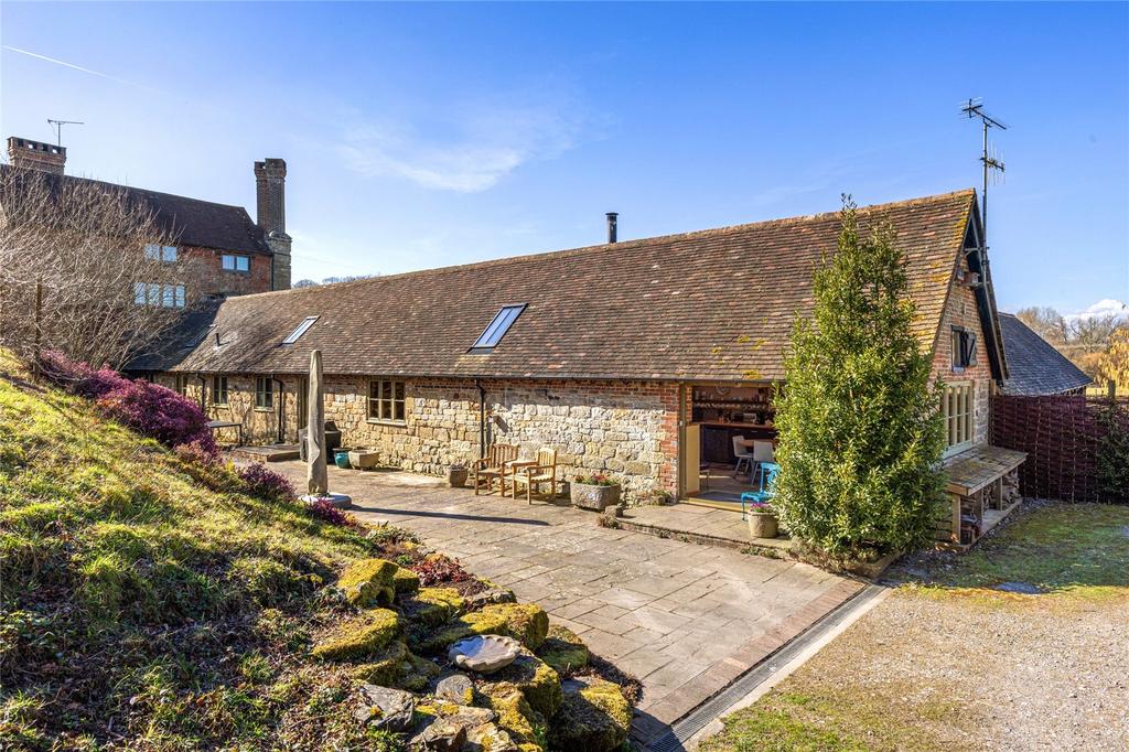 Vowels Lane, Kingscote, East... 5 bed link detached house for sale - £ ...