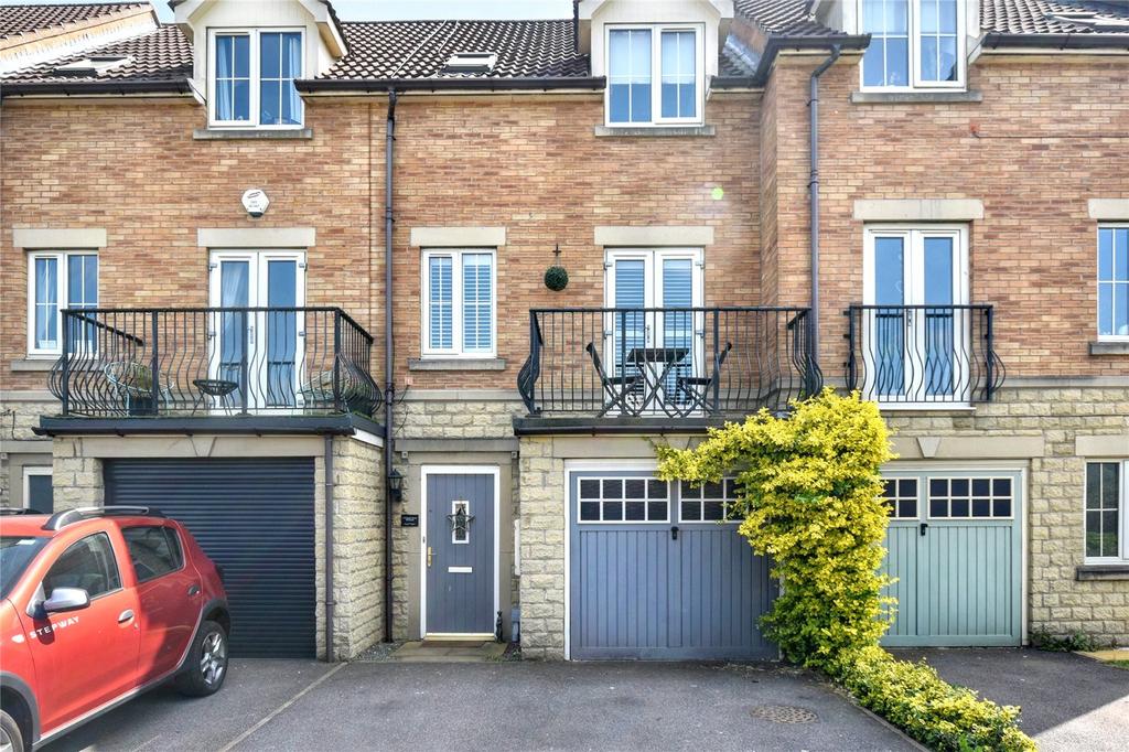 Orchard Grove, Castleford, West... 3 bed townhouse for sale - £230,000