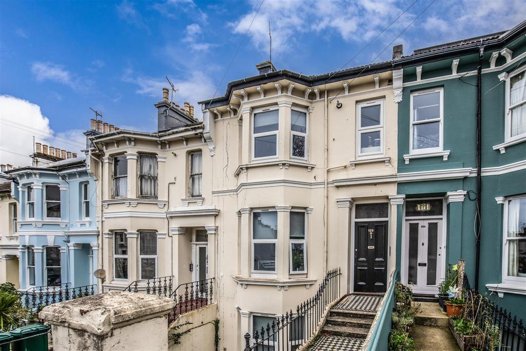 Ditchling Rise, Brighton 3 bed flat to rent - £2,535 pcm (£585 pw)