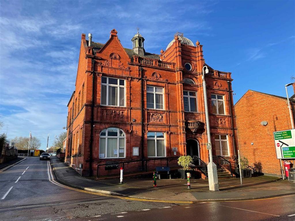 Middlewich Town Hall, Lewin Street... Office to rent - £325 pcm (£75 pw)
