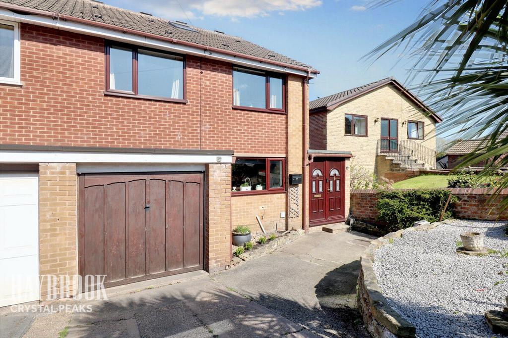 Kirkcroft Lane, Killamarsh 4 bed semi-detached house - £280,000