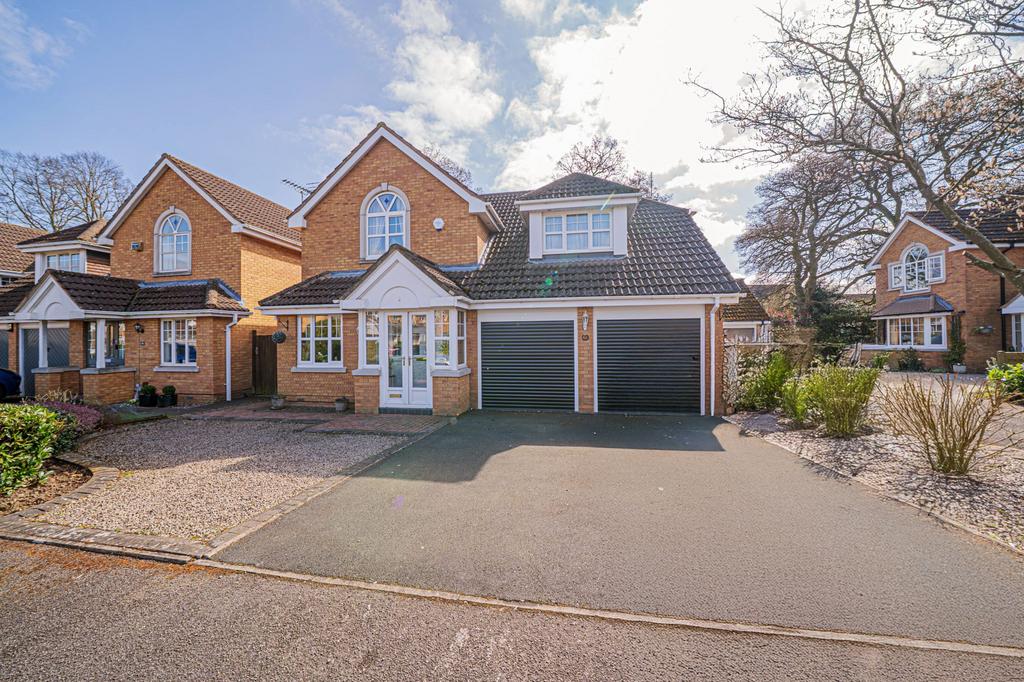Bramshall Drive, Dorridge, B93 4 bed detached house for sale - £700,000