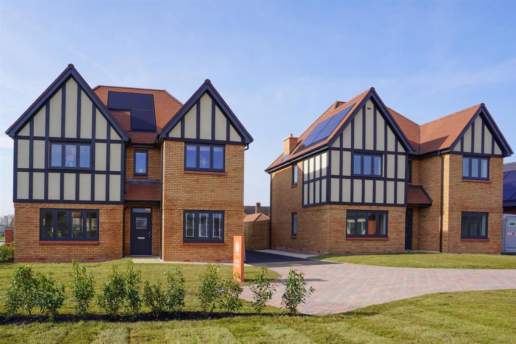Kingshurst Drive, Badsey, Evesham 3 bed detached house for sale - £524,950