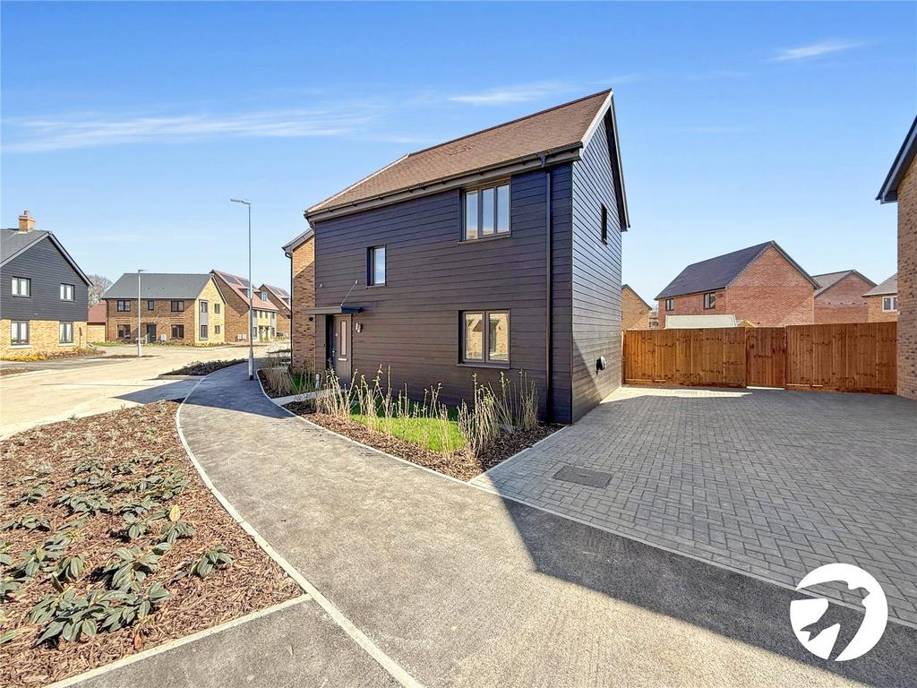 The Stirrups, Barming, Maidstone... 3 bed end of terrace house - £1,750 ...