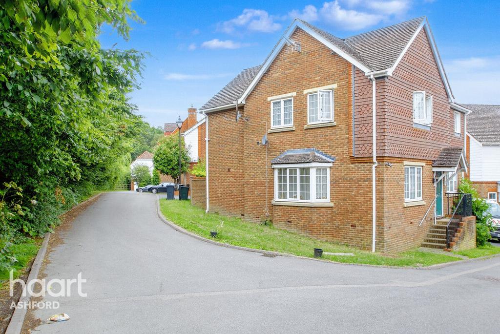 High Ridge, Ashford 4 bed detached house for sale - £425,000