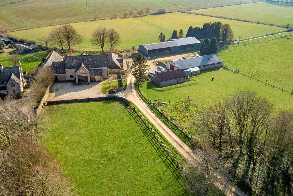 Nr Cold Aston, Bourton-On-The-Water... Farm - £2,450,000
