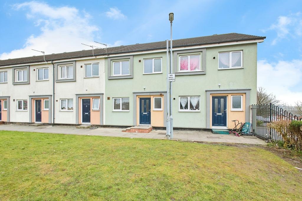 Lord Street, Oldham OL1 3 bed terraced house for sale - £160,000
