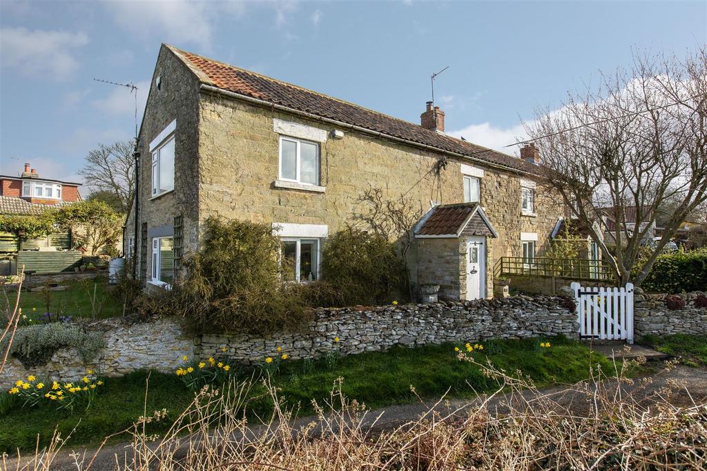 Cropton, Pickering 2 bed cottage for sale - £350,000