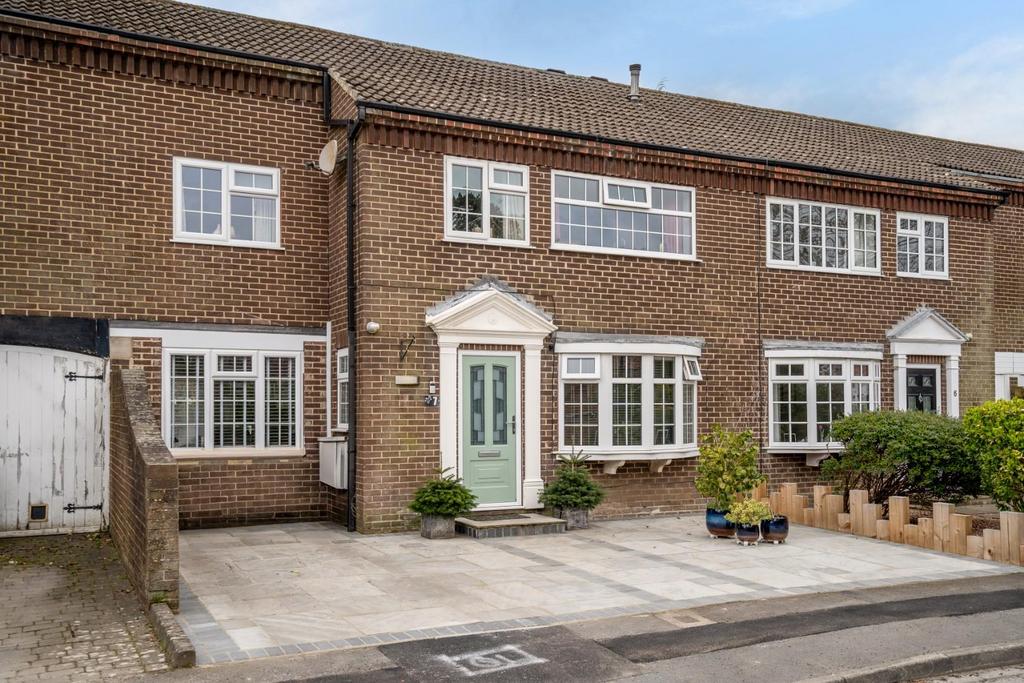 Croft Court, Bishopthorpe, York 4 bed terraced house - £495,000