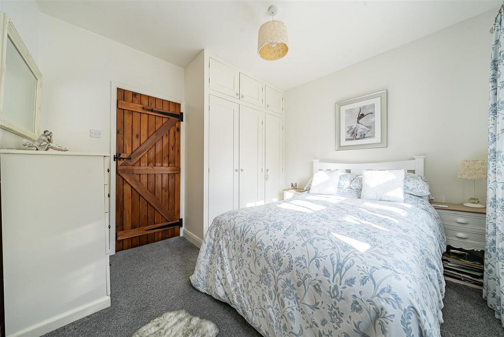 Hoe Lane, Flansham 3 bed detached bungalow for sale - £695,000