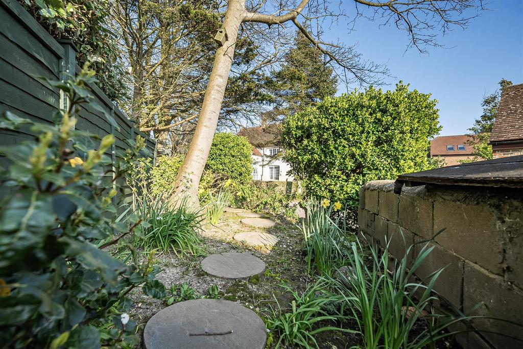 Hoe Lane, Flansham 3 bed detached bungalow for sale - £695,000