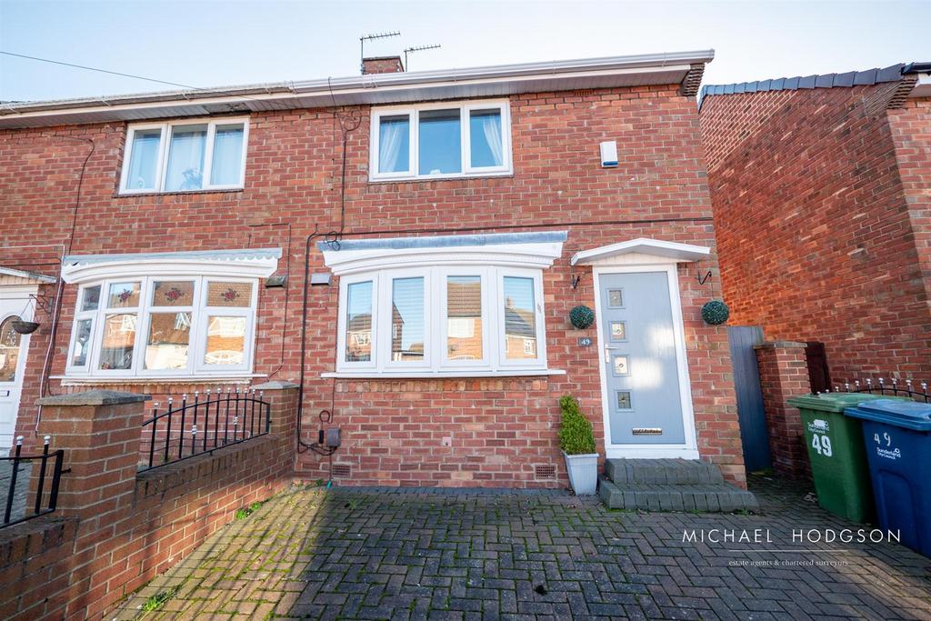 Padgate Road, Pennywell, Sunderland 2 bed semi-detached house - £112,000