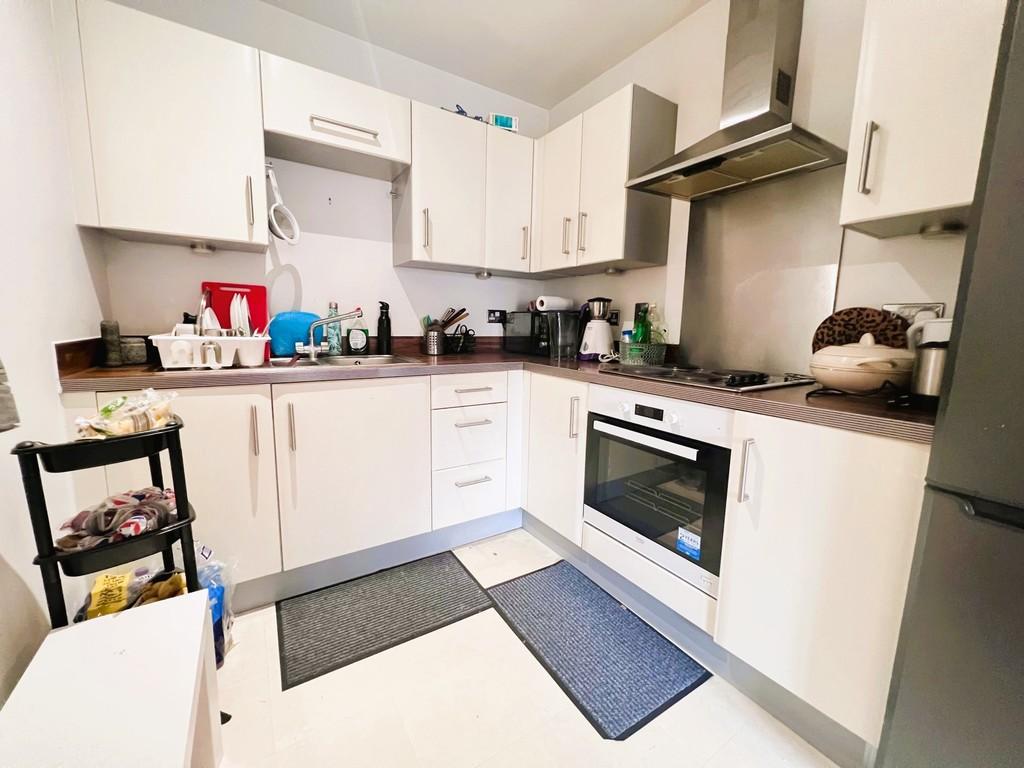 Peebles Court, 21 Whitestone Way 1 bed flat - £230,000