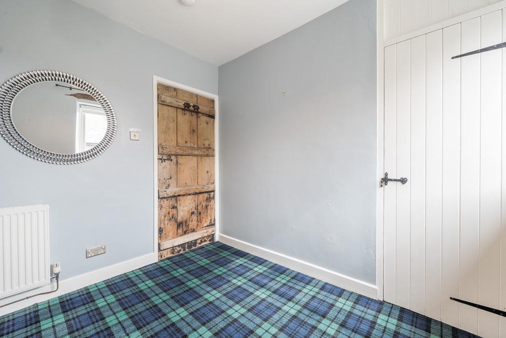 Moor Cottage, Hutton Roof, LA6 2PE 2 bed cottage for sale - £210,000